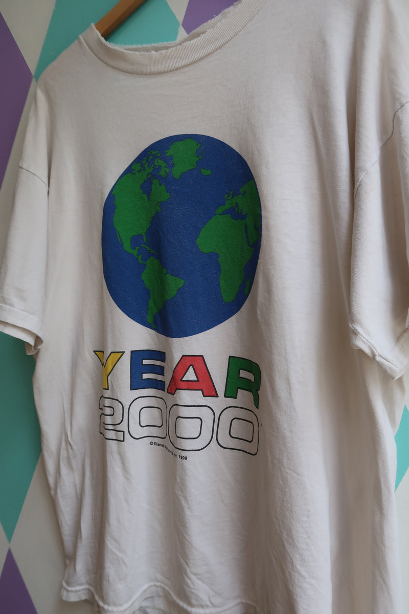 Vintage Year 2000 Earth Graphic Tee – Elektra Vintage