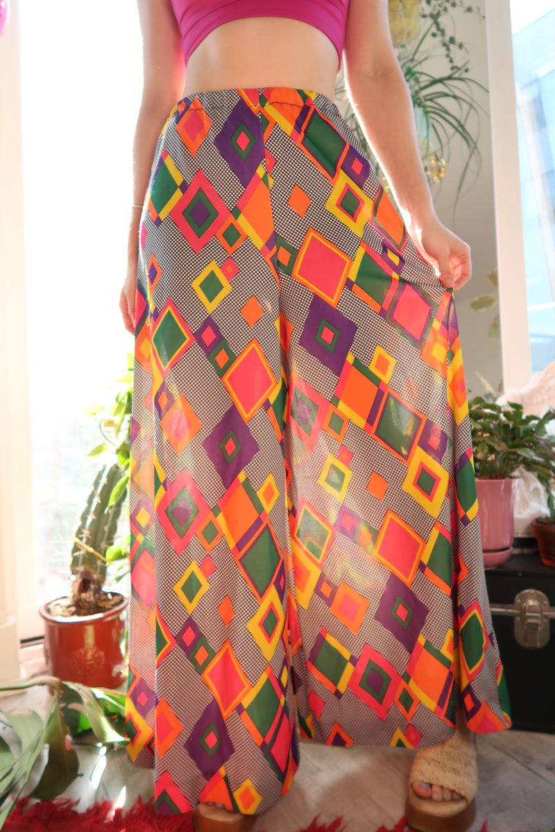 Vintage 1970s Multicolor Harlequin Wide Bell Bottom Pants – Elektra Vintage